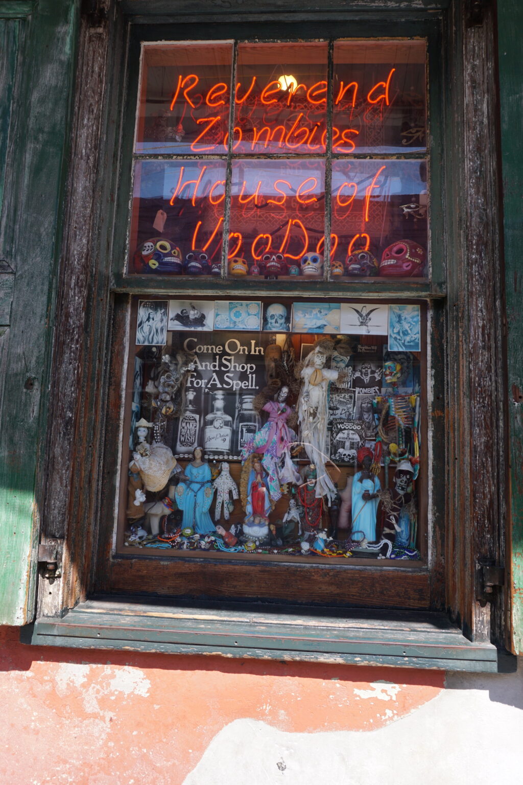 The New Orleans Voodooscape: Ethnography of Contemporary Voodoo ...